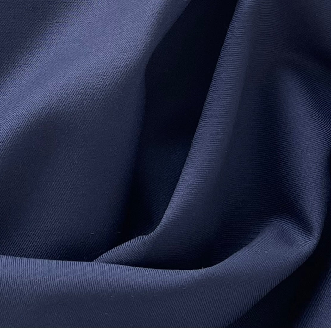 Lighter-Weight Classic Navy Selvedged Super 150s Wool Twill (Made in I ...