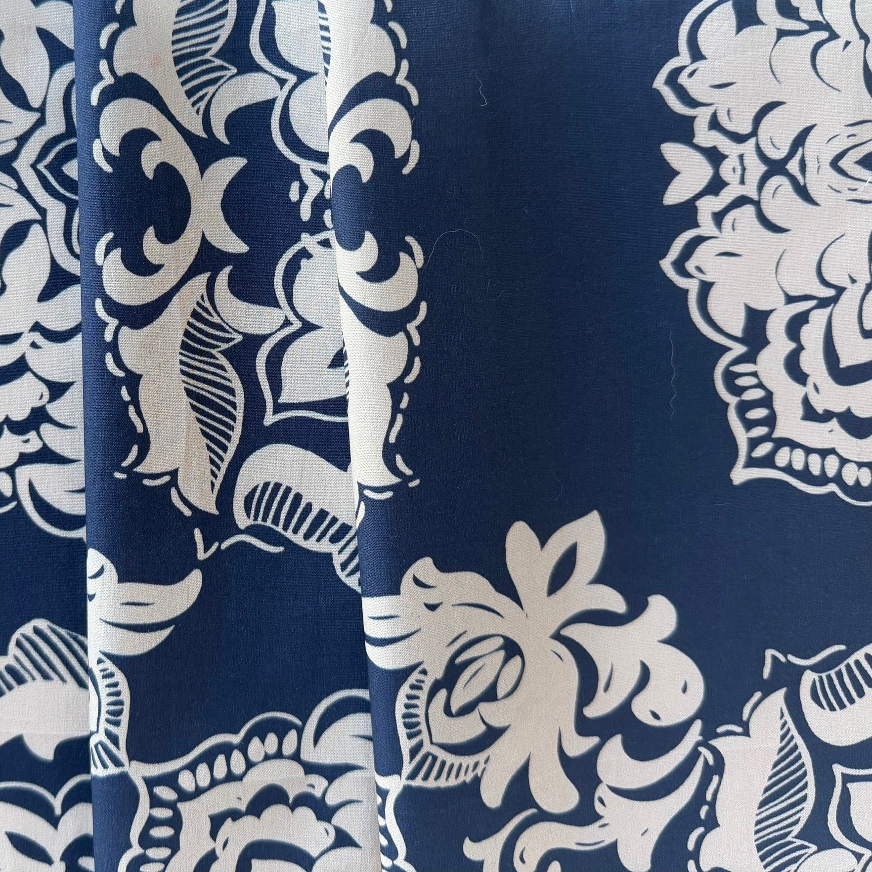 7" Double Border Print - Large-Scale Navy & Cream Medallions Cotton Po ...