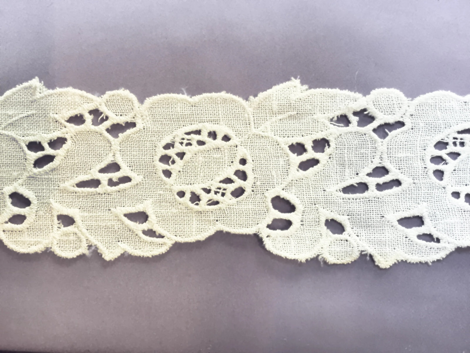 2 1/4" Ivory Floral Swag Cotton Vintage Eyelet Lace Trim (Made in Swit ...