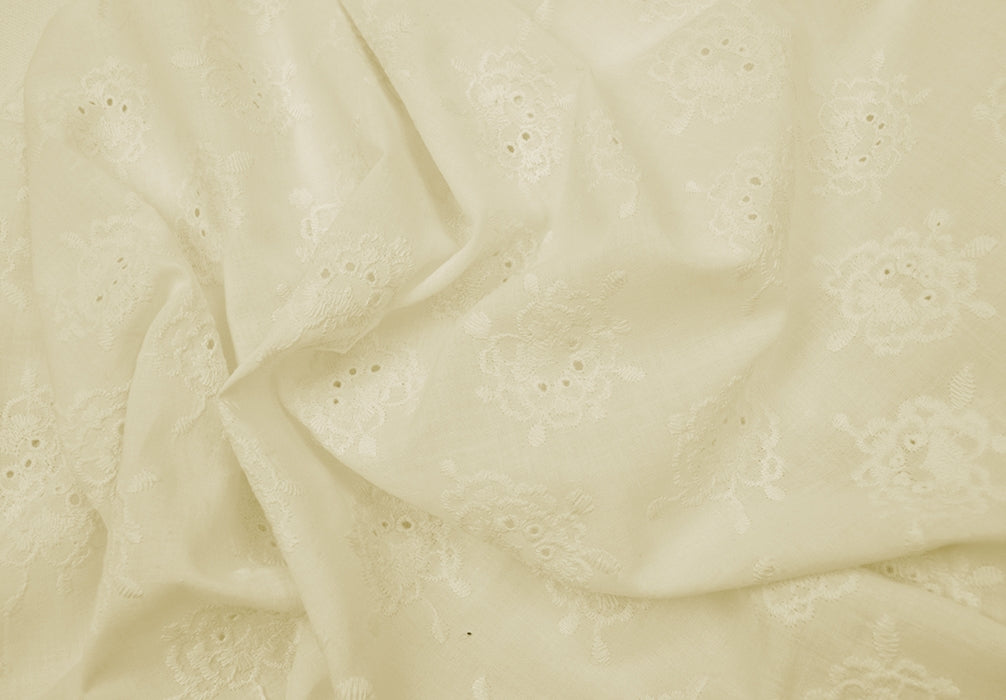Cotton fabric, Ivory Floral Cotton Eyelet Batiste (Made in Italy ...